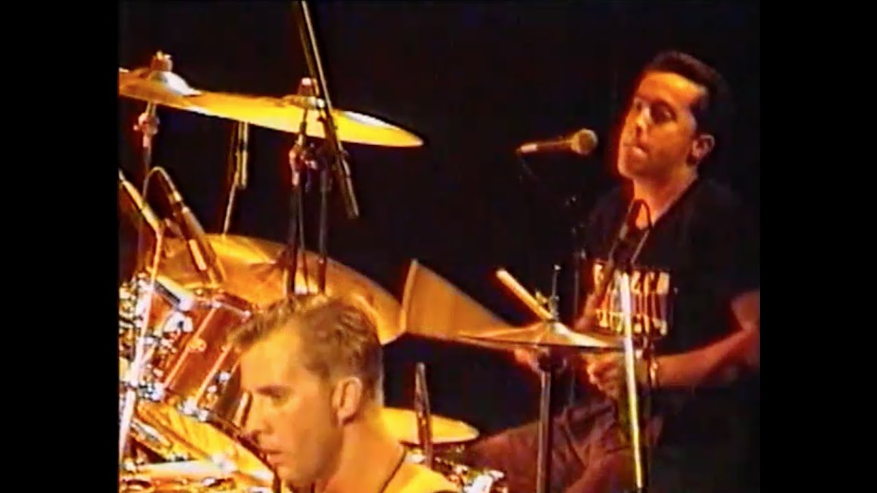 Social Distortion - Live At UC Irvine 1990 - UNSEEN FOOTAGE [FULL ...