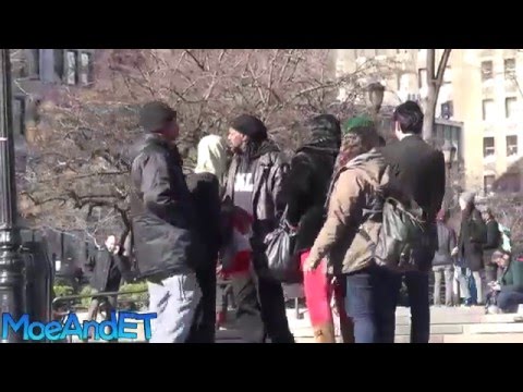 Müsliman kadına namaz kılarken yapılanlar (Sosyal deney)  \