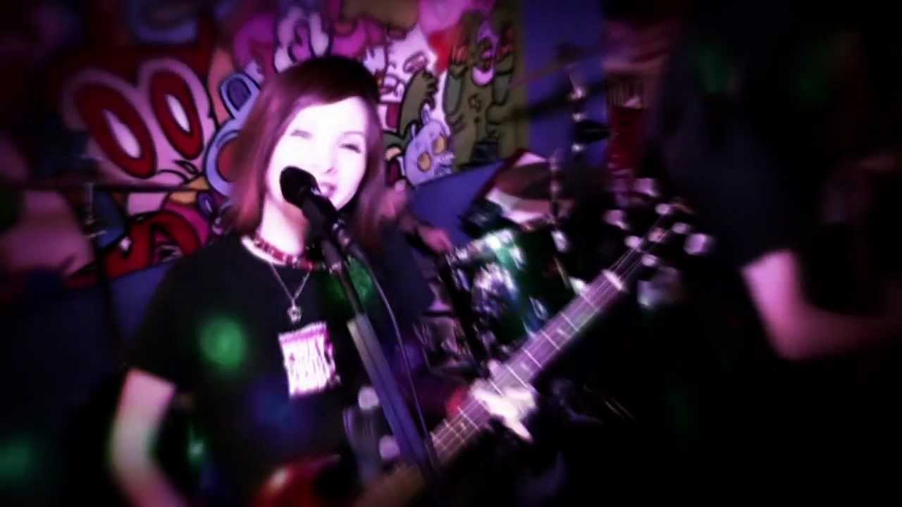 PDP - Live in Paris - YouTube