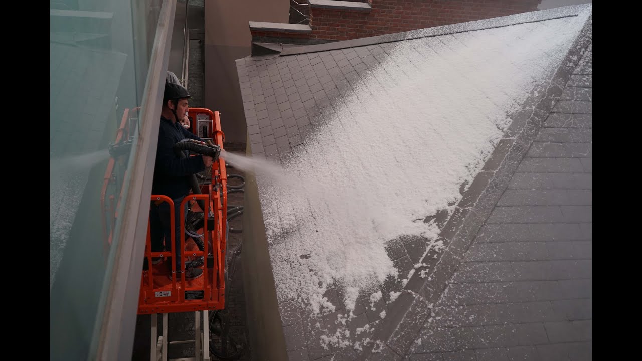 Artificial Snow Dressing at Milestones Museum 2019 | Snow Business ...