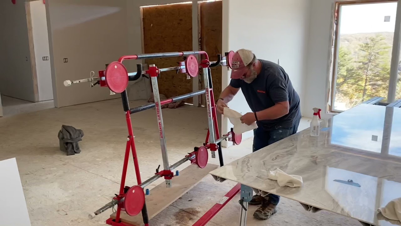Handling Gauged Porcelain Panels with the Montolit Superlift - YouTube