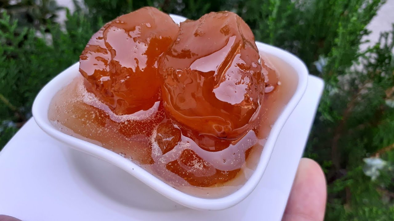 Reqel i Kumbullave, receta e vjetër ose Gliko me Kumbulla !! - YouTube