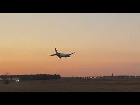 FedEx 767 Landing at RIC Plane Spotting - YouTube