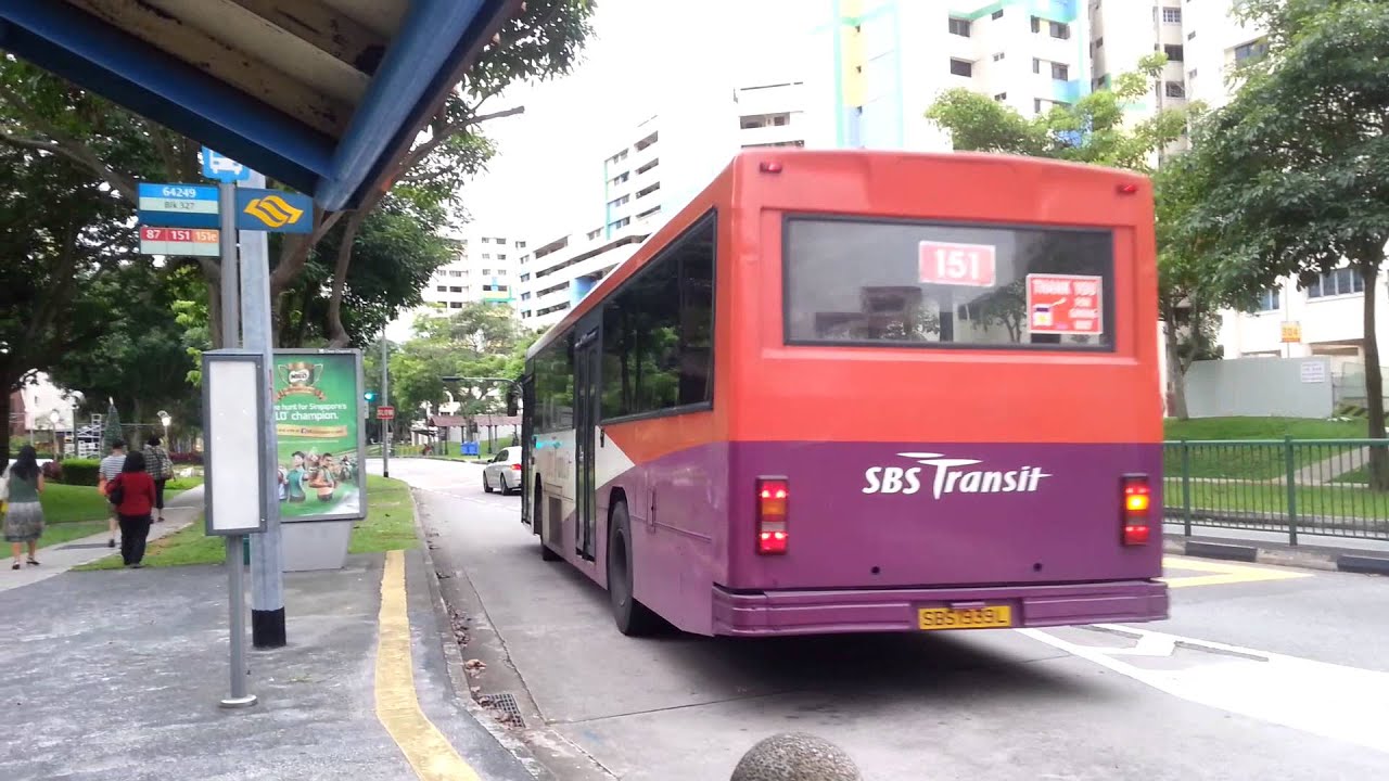[SBS Transit][Volvo B10M][Walter Alexander Strider] SBS1939L departing ...
