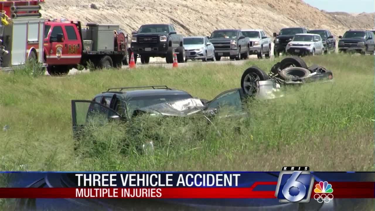 Three vehicle accident - YouTube