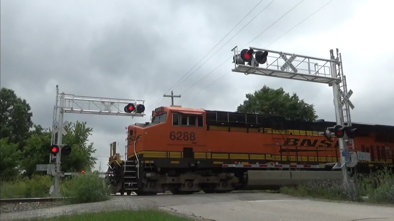 15th Street Railroad Crossing #2, Chesterton, IN - YouTube