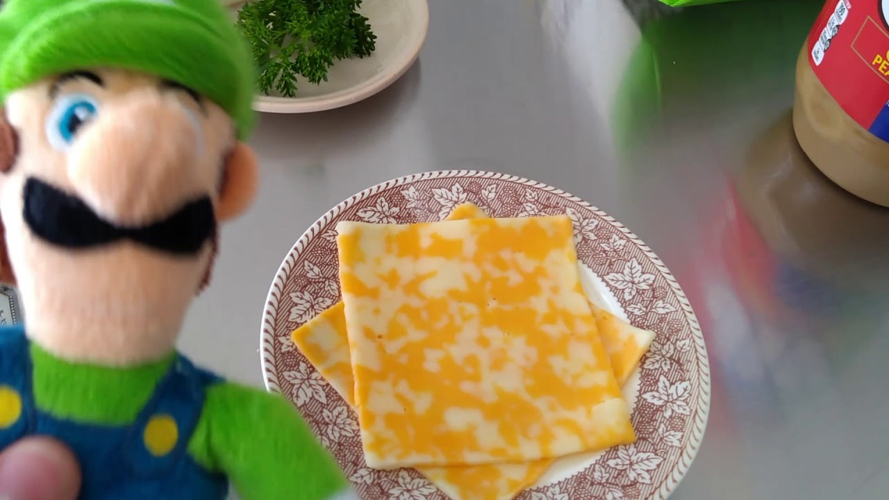Mario Makes A Sandwich (SuperMario134 entry) - YouTube