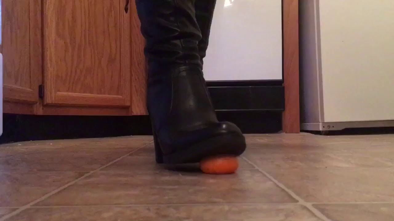 boot crush- Poor orange - YouTube