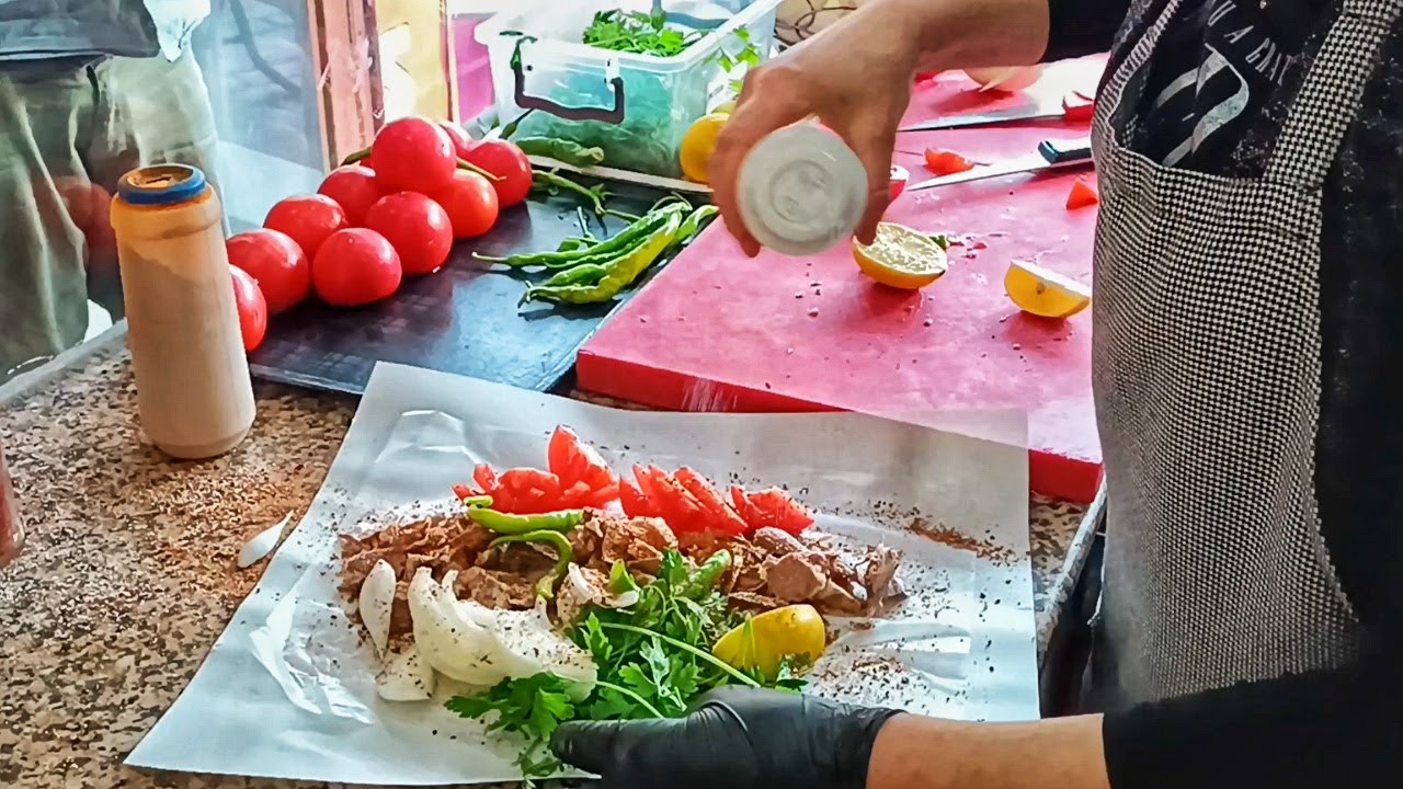 Kelle Sogus - Extreme Turkish Street Food | Sheep's Head, Brain, and ...
