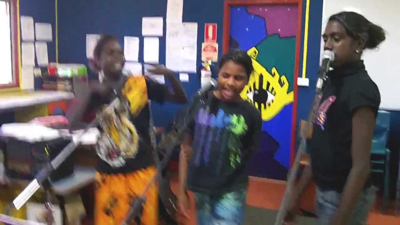 The Rubbish Song - Milingimbi Island - YouTube