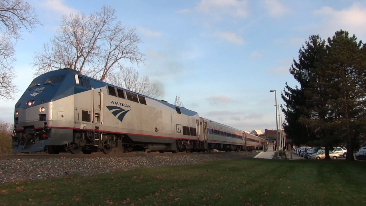 Extra Amtrak Train at Ann Arbor! - YouTube