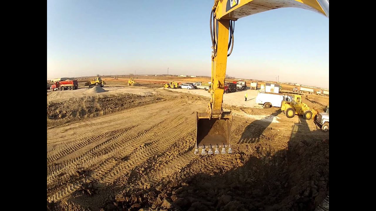 cat 330 top load - YouTube