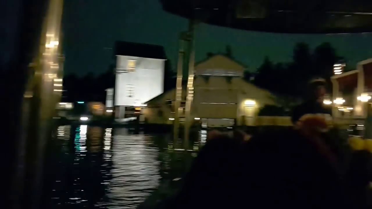 USJ-JAWS (죠스) - YouTube