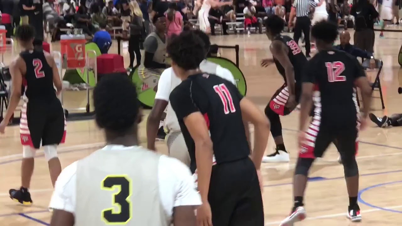 In 17U at EYBL Session #3 ATL, CP3 (NC) vs The Family (MI) - YouTube