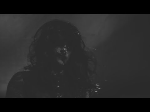 Film Review: THE PALE FACED LADY (2019) (Short Film) | HORROR SCREAMS ...