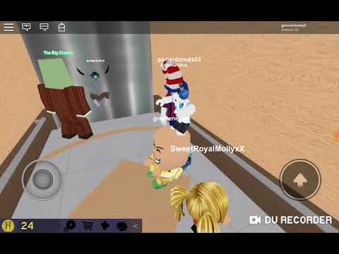 The "totally" normal elevator random moments - YouTube