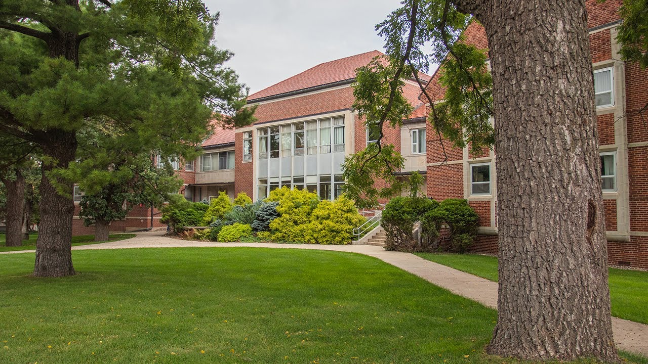 Luther College Virtual Tour—Brandt Hall - YouTube