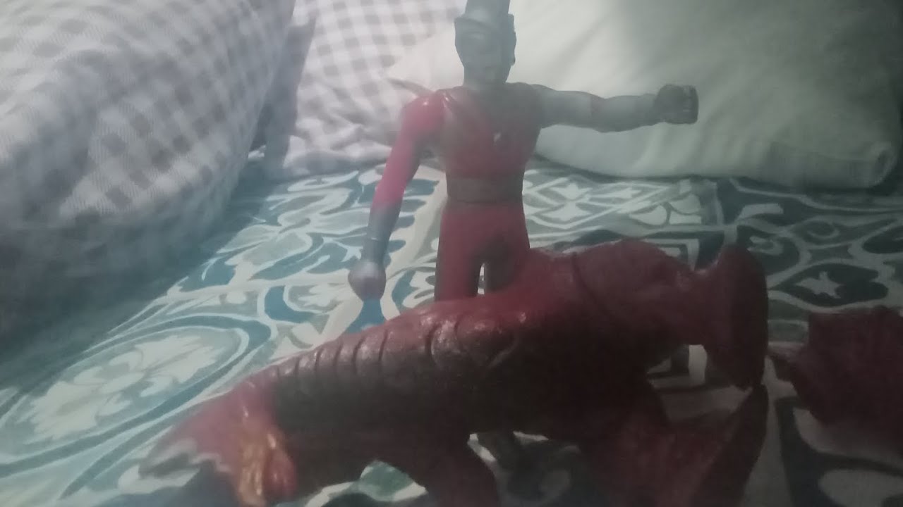 ultraman ace episode 3 monster melba - YouTube