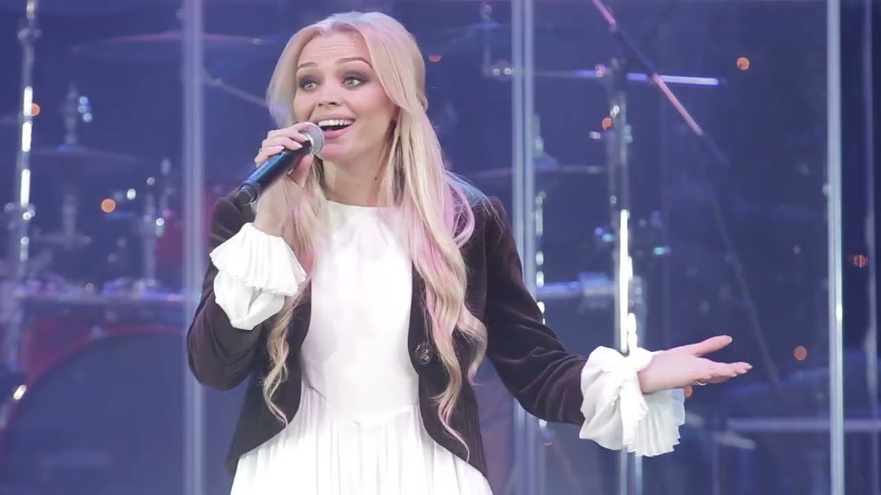 Cornelia Ștefaneț și Ethno Republic by Marcel Ștefaneț - Mocirița cu ...