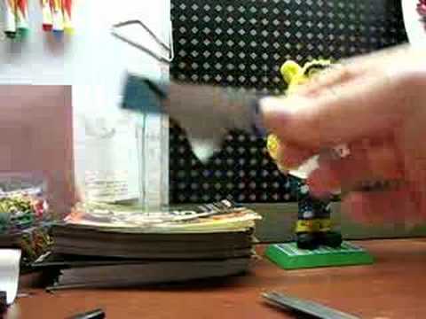 Opening a Combo lock with a Shim - YouTube