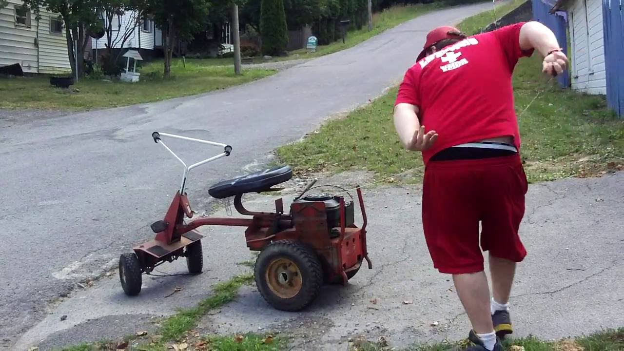 trying to start the 1966 snapper comet with 5hp briggs 1993 - YouTube