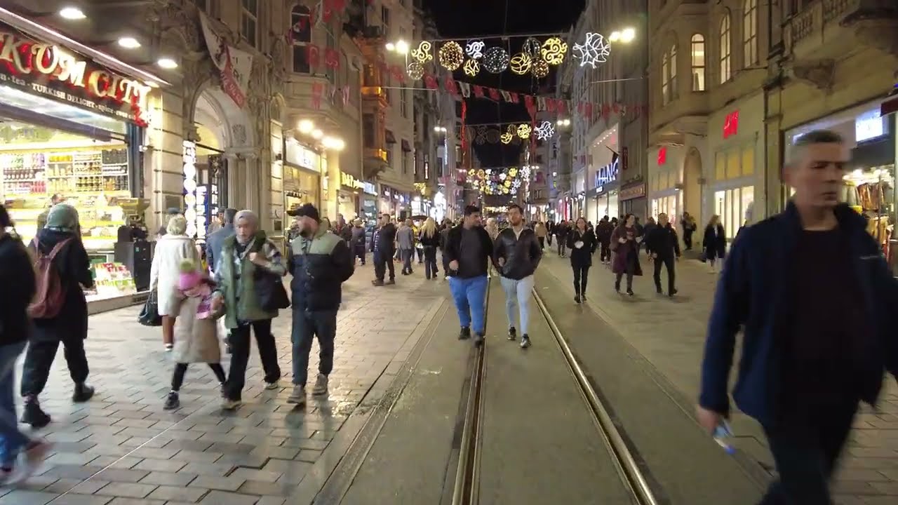 4K Walking Tour in Turkey/İstanbul | Taksim Square | Night Walk - YouTube