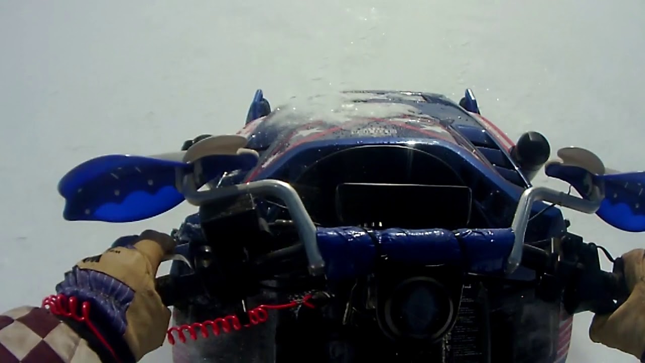 Yamaha Exciter 570 in deep snow - YouTube