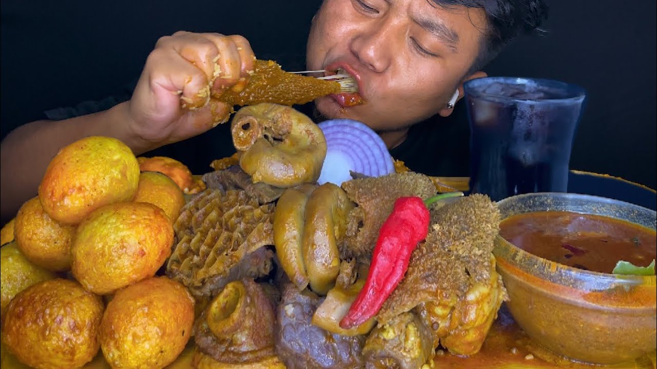 Beef Innards with 10 Eggs & King 👑 Chilli 🌶🌶🌶 - YouTube