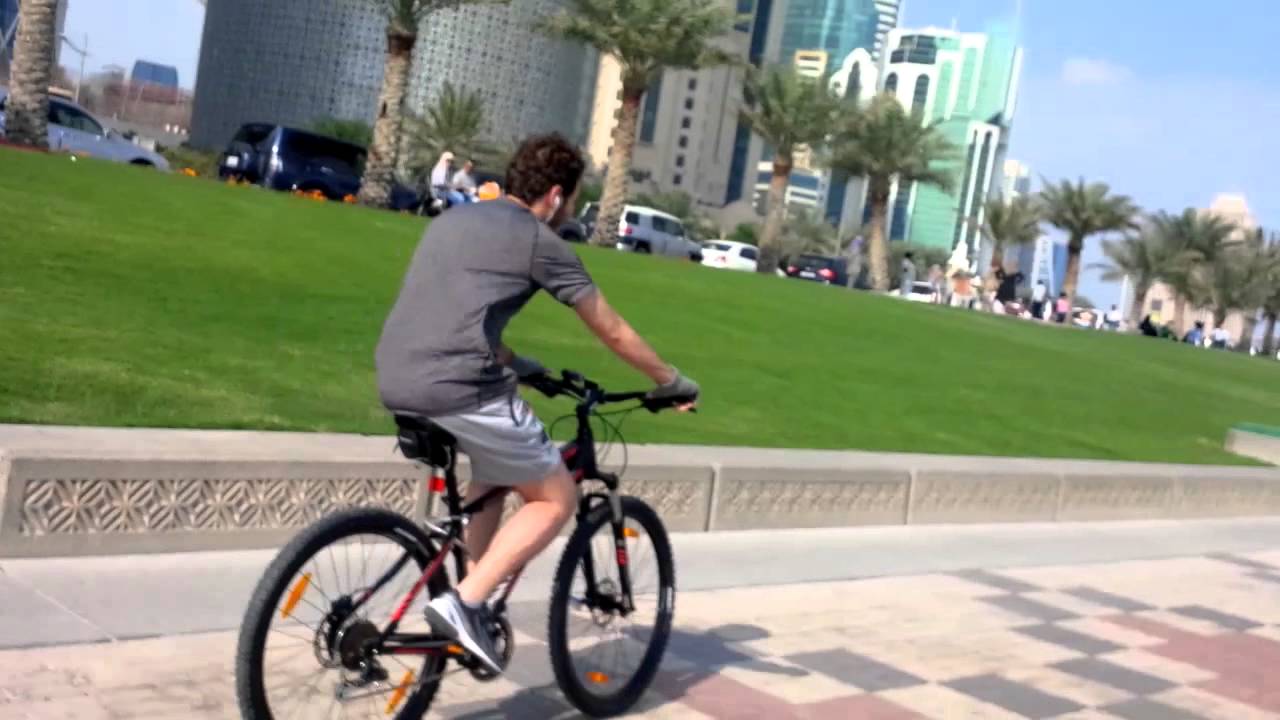 Corniche Cycling - Doha - YouTube
