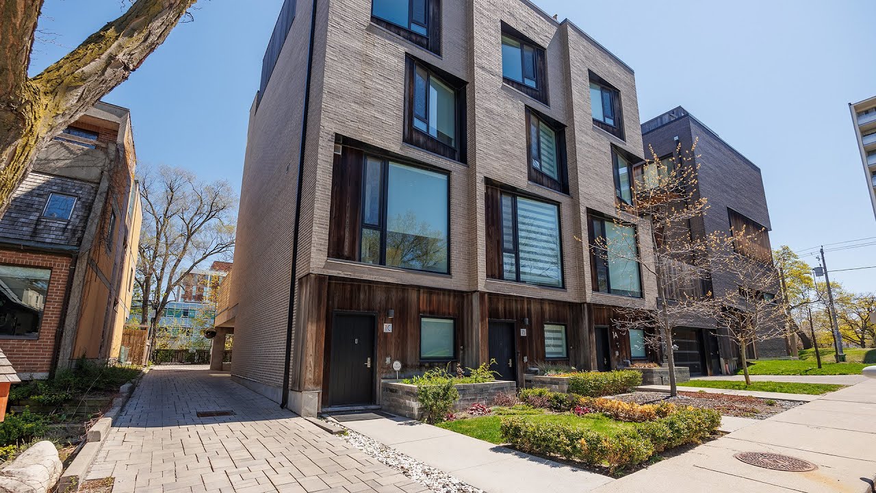 1C Walder Avenue, Toronto - YouTube