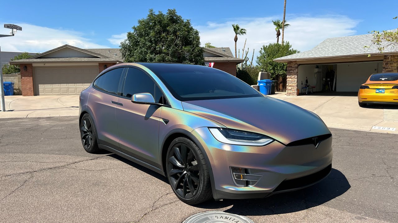 3M Satin Psychedelic Model X Vinyl Wrap (Timelapse) - YouTube