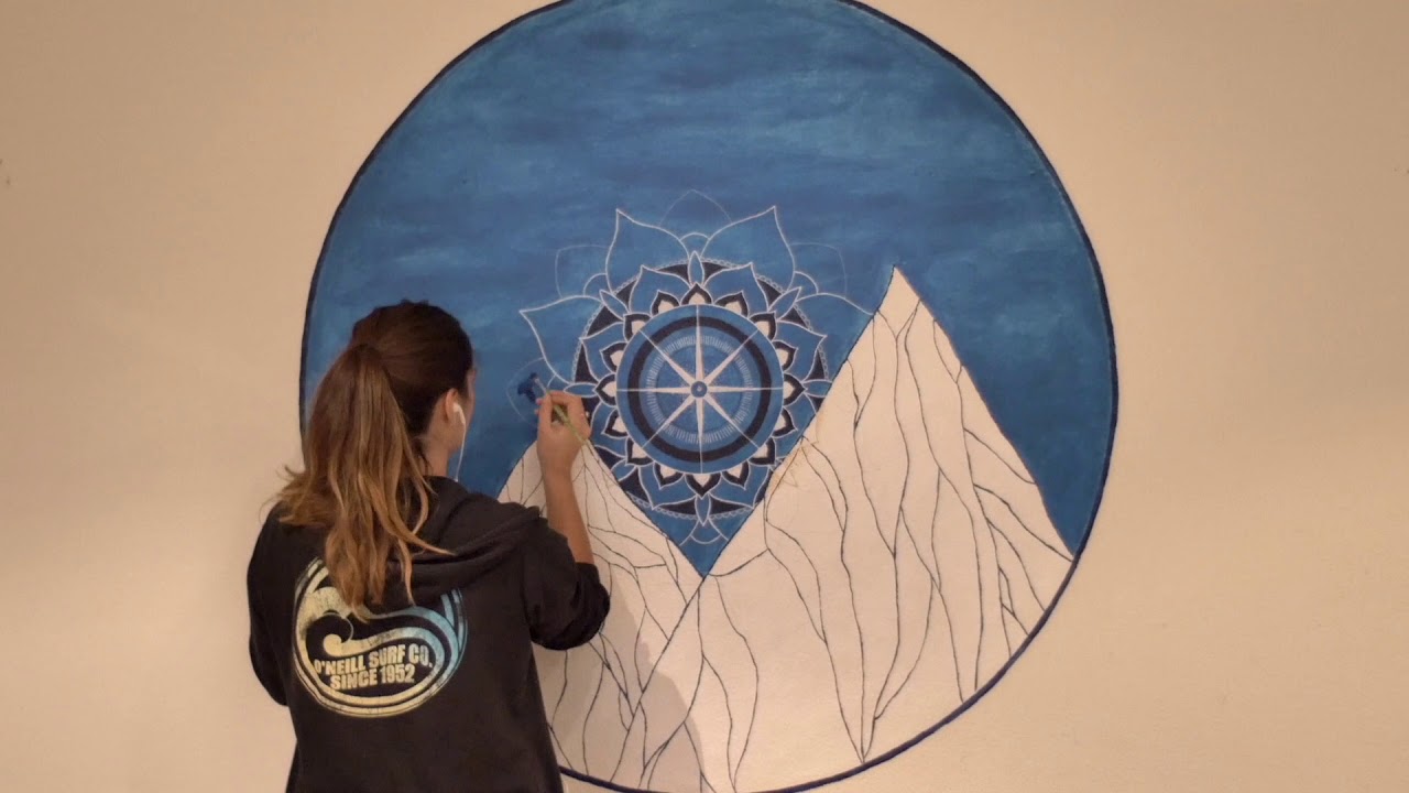 ARTIST CHLO HEJ WALL PAINTING MOUNTAINS IN AUSTRIA - YouTube