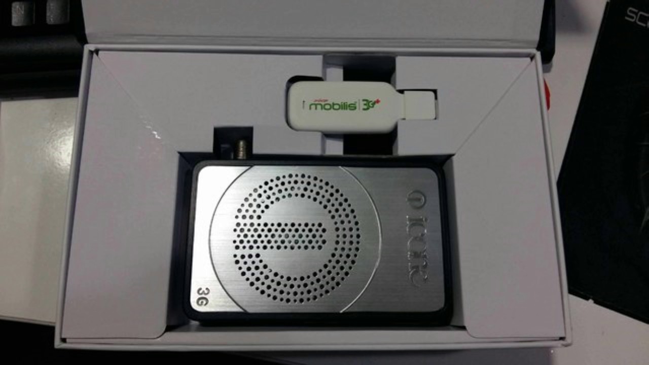 مقارن بين icon 3g \\icon i3030 \\ icon vogue ip tv\\ - YouTube