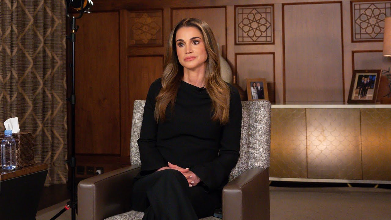 Interview with CNN’s Christiane Amanpour - YouTube