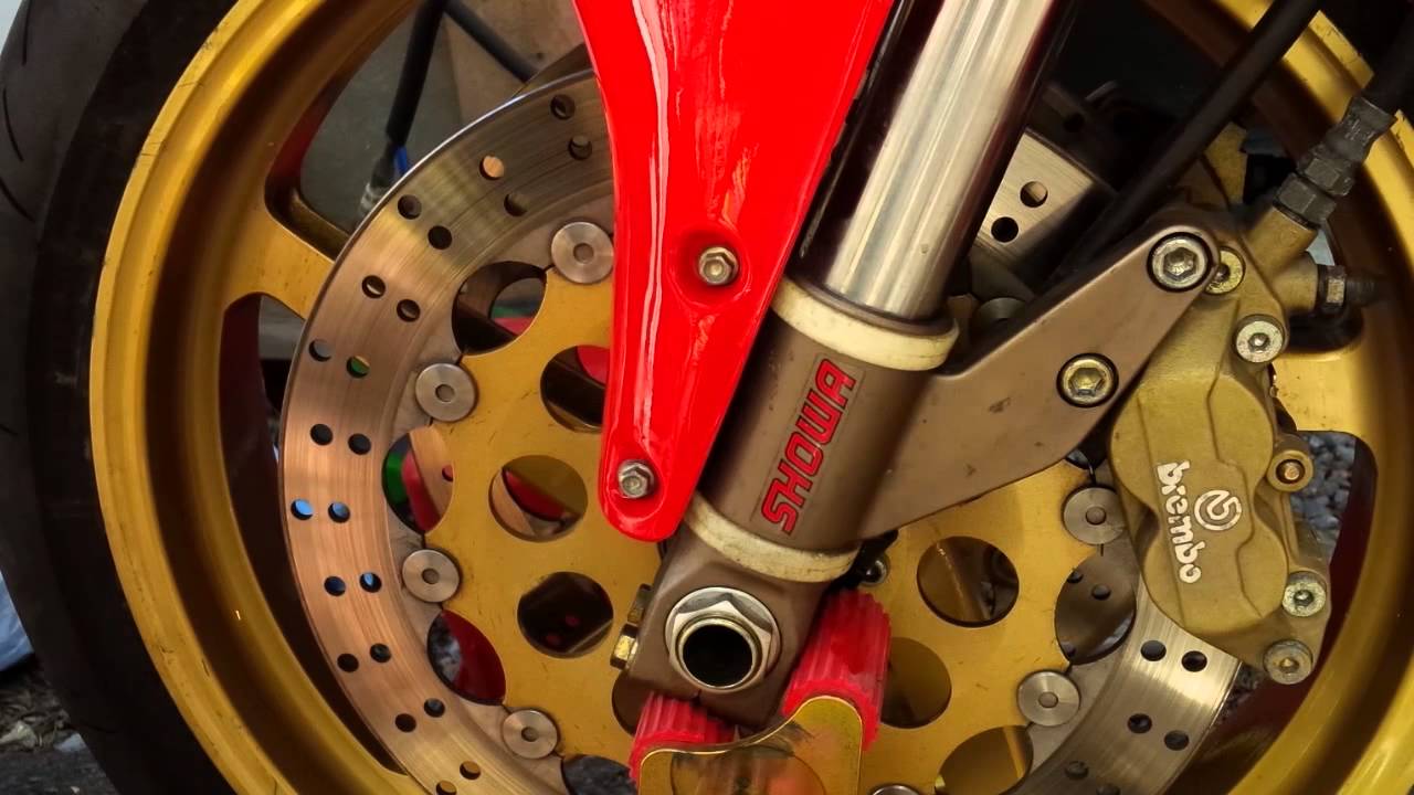 1995 Ducati 916 front wheel drag - YouTube