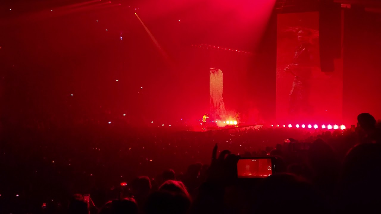Post Malone Runaway Concert Oakland - Sunflower (Swae Lee) - YouTube