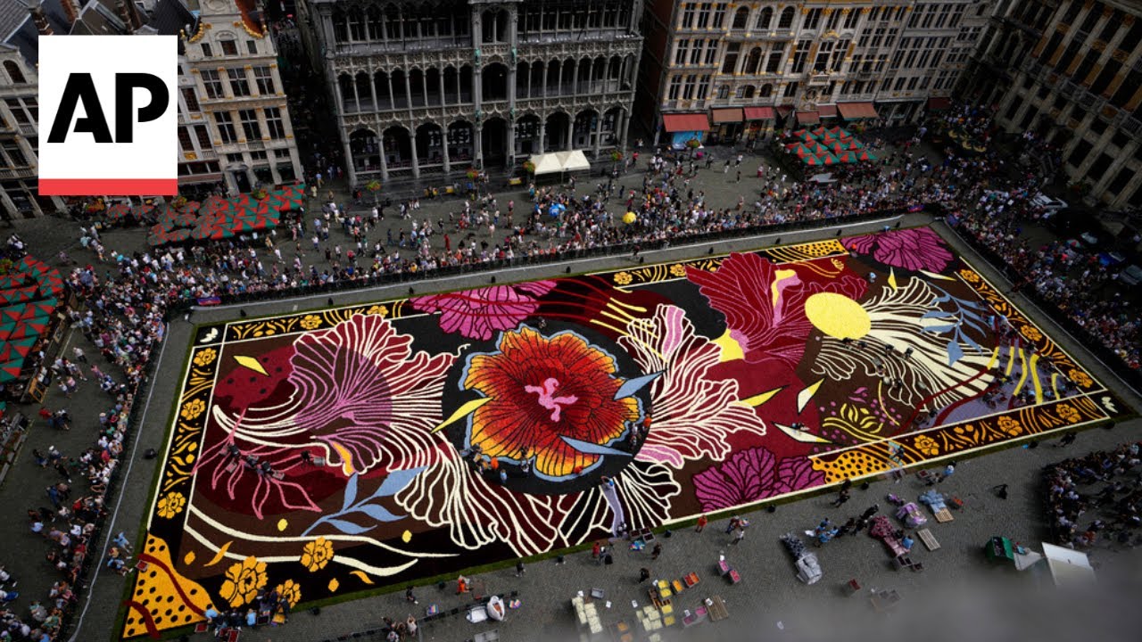Huge floral display takes over historic site in Brussels - YouTube
