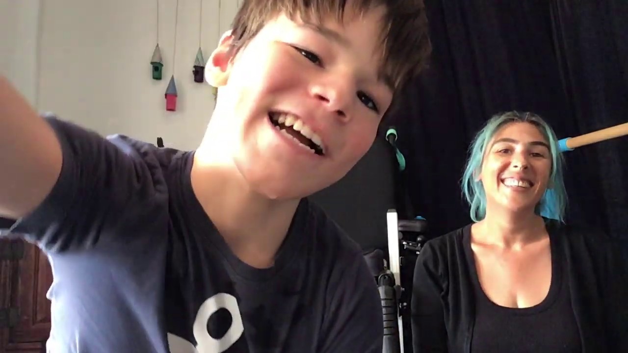 Time Travel Chair 2000 - YouTube