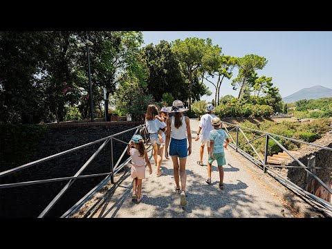 Small-Group Tour with an Archaeologist in Pompeii, Italy