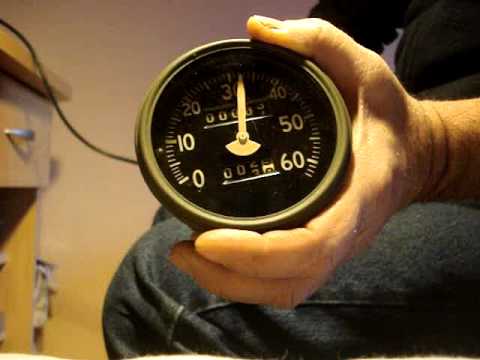 MILITARY WW2 JEEP SPEEDOMETER KING - SEELEY - YouTube