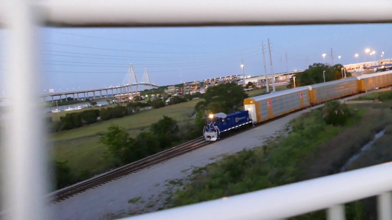 Drilling auto racks at Columbus Street Terminal - YouTube