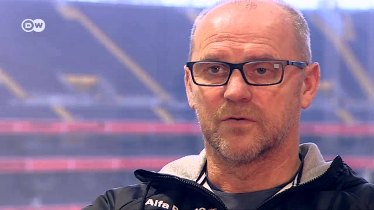 Coming Up: Thomas Schaaf | Kick off! - Interview - YouTube