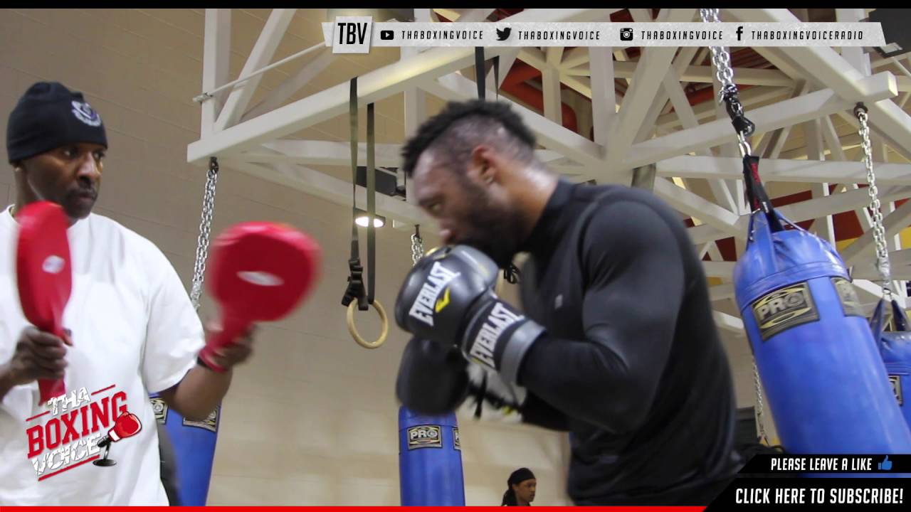 Austin Trout and Barry Hunter Doing Intense Pad Work Training For ...
