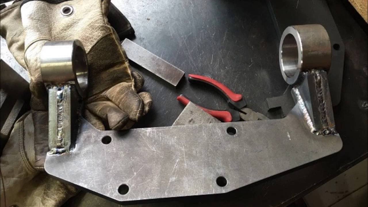 Replacing rear diff mounts 6 MPS - YouTube