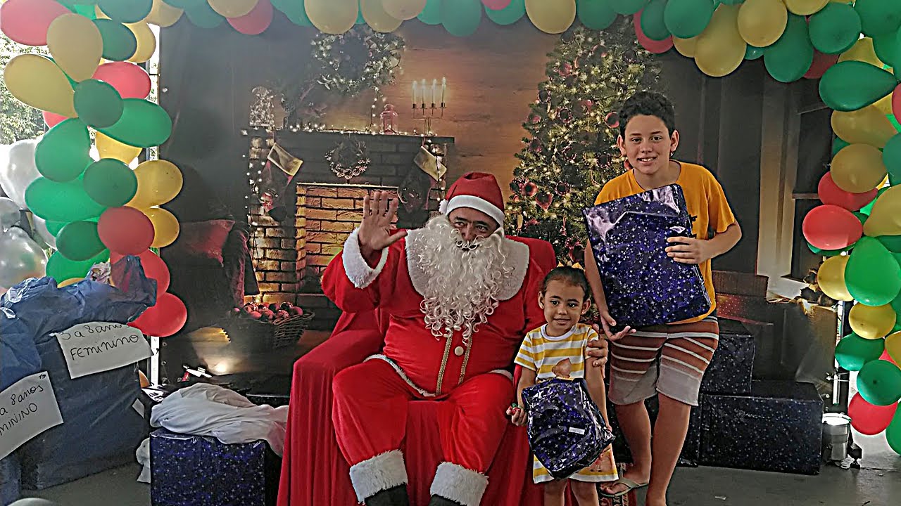 PAPAI NOEL LEVA PRESENTE PARA LETÍCIA ! - YouTube