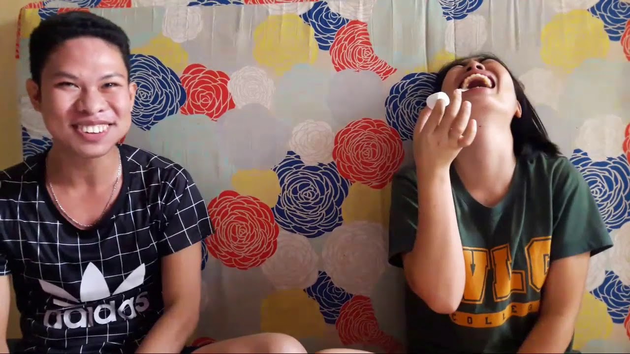 First Vlog : The Chubby Bunny Challenge (Epic Fail) - YouTube