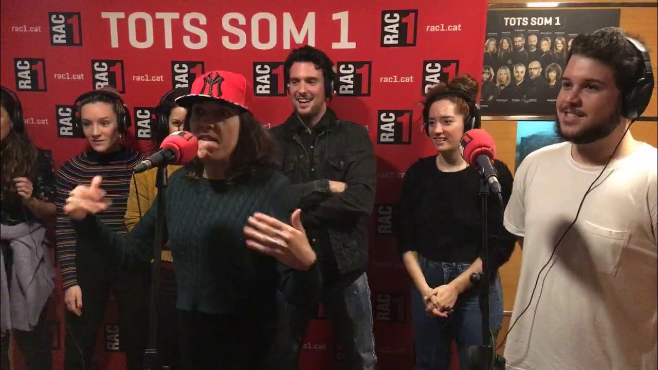 VERSIÓ RAC1 - La Vane aprèn a cantar beatbox - YouTube