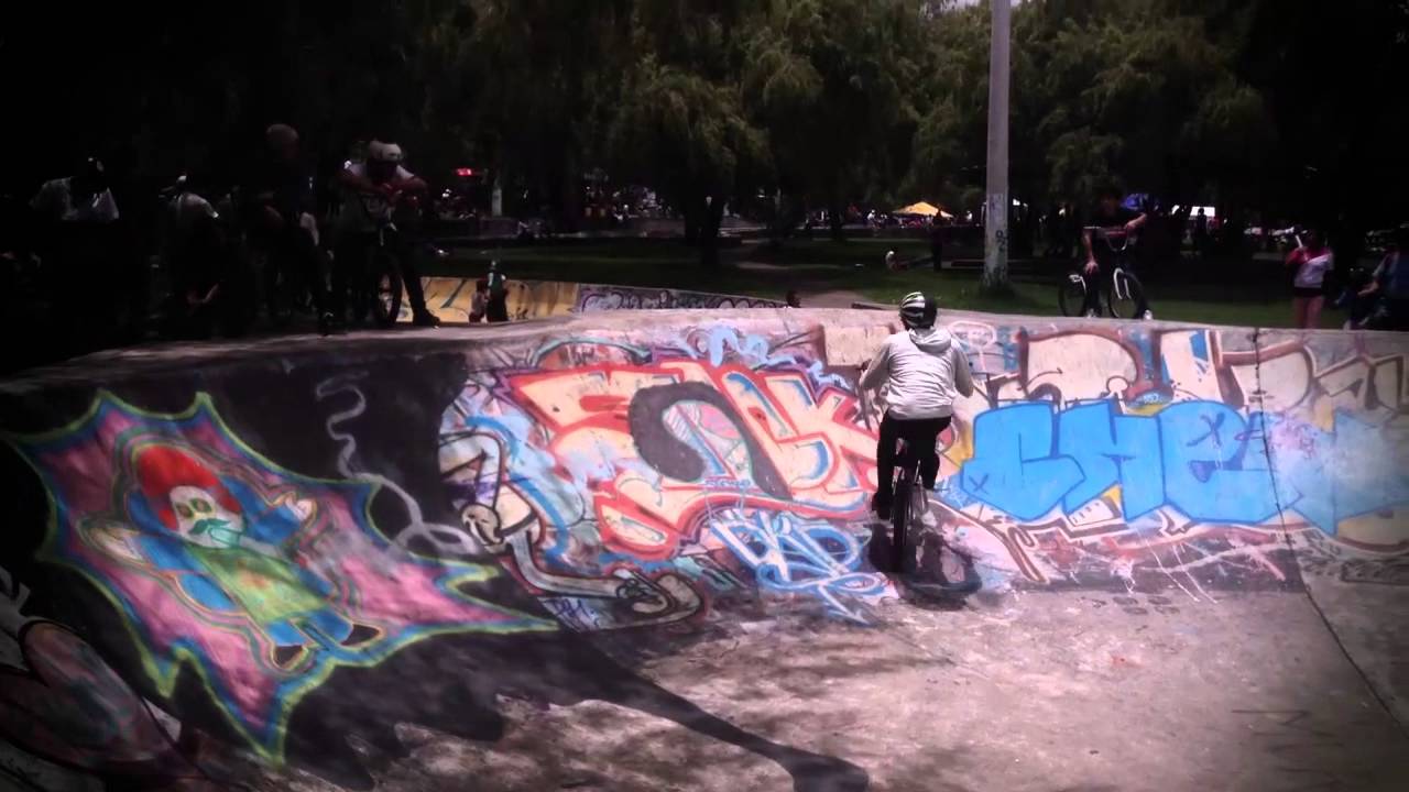 Tricks Session BMX Jonathan Camacho "Pandilla" - YouTube