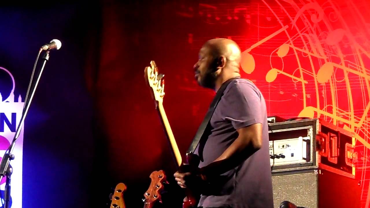 Malcolm Joseph @ The London Bass Guitar Show '13 - YouTube