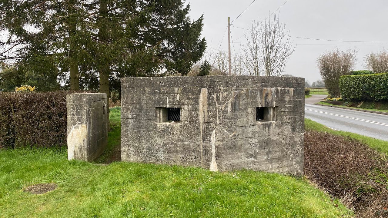 WW2 Pill box near Sudbury Suffolk #short - YouTube
